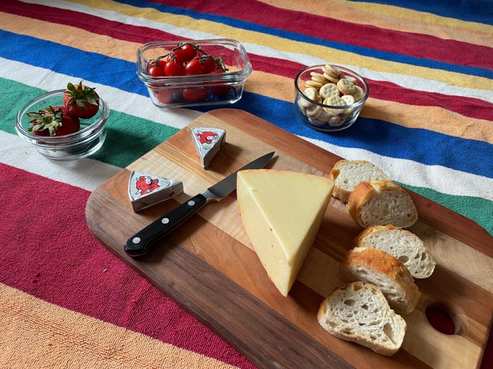 Easy Picnic Food Ideas and How to Pack for a Picnic